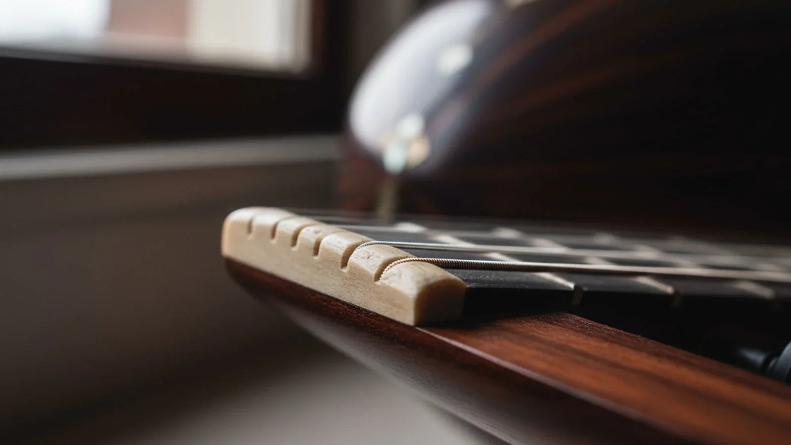 Oud Instrument Bone Nut – Sultan Instrument